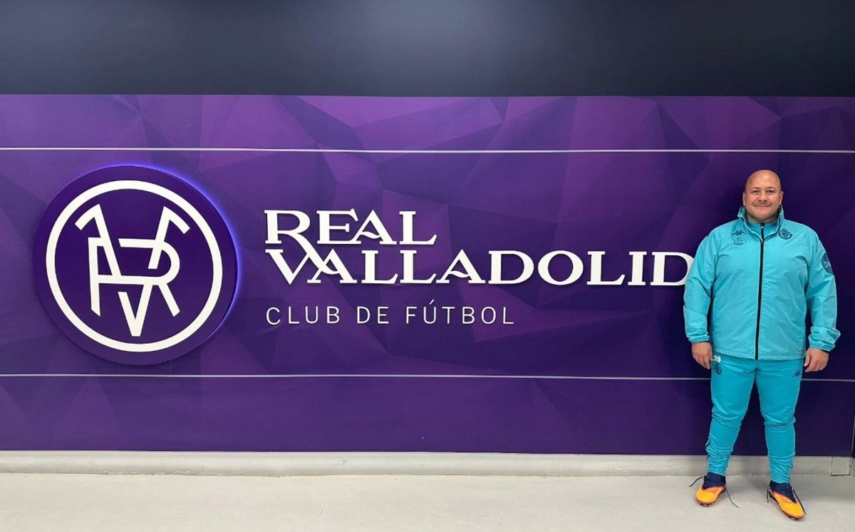 Enrique Alfaro deja de ser auxiliar en Real Valladolid